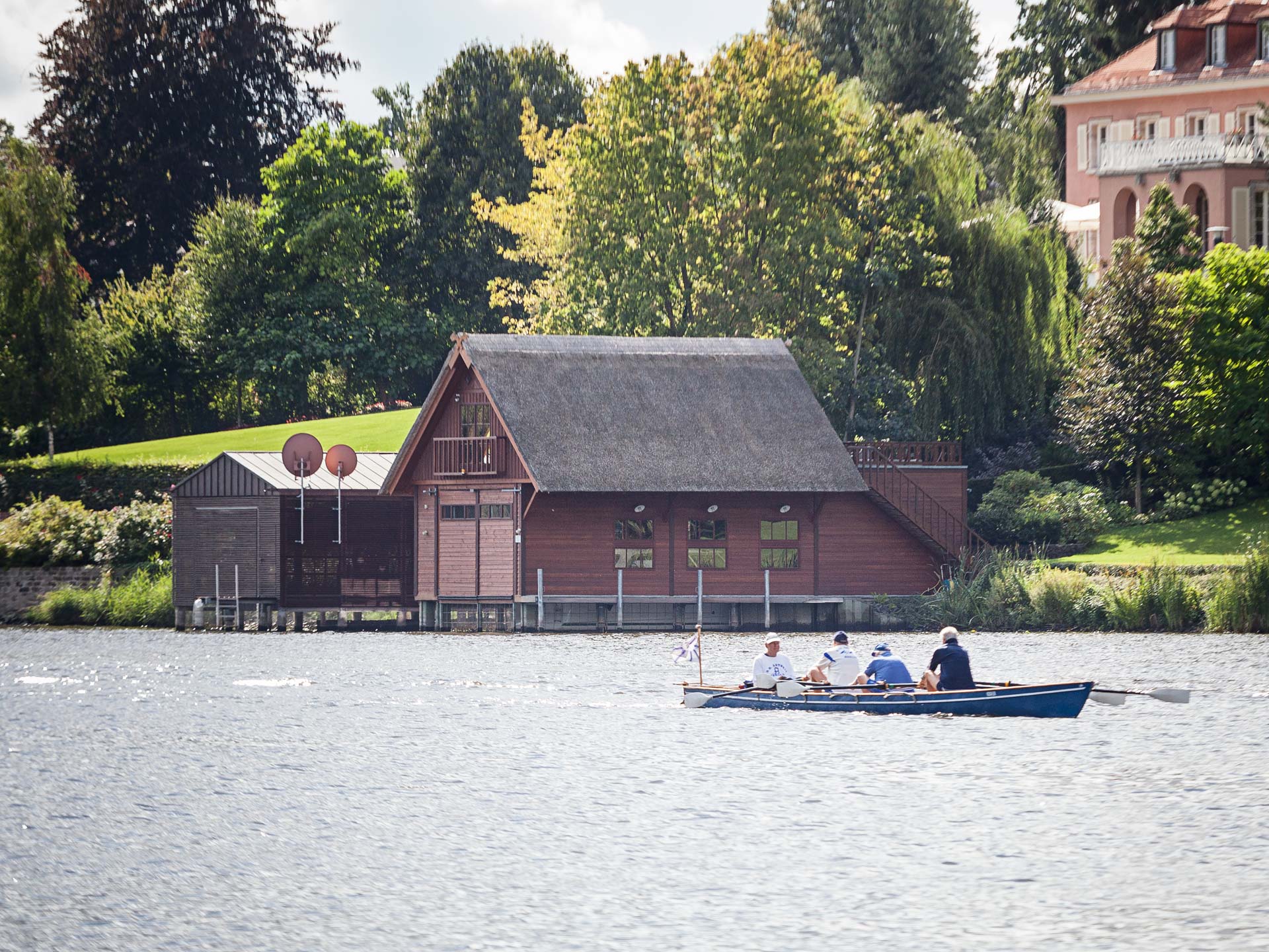 Bootshaus in Potsdam Griebnitzsee - IHR REETDACHDECKER FÜR BERLIN ...