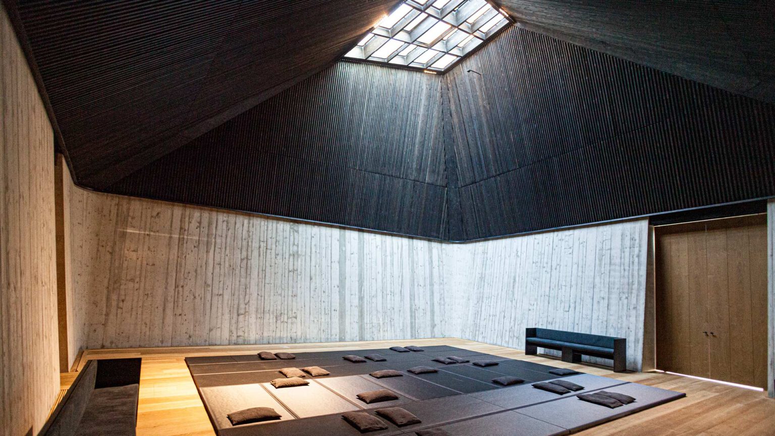 The Reethaus in Berlin-Lichtenberg - IHR REETDACHDECKER FÜR BERLIN ...